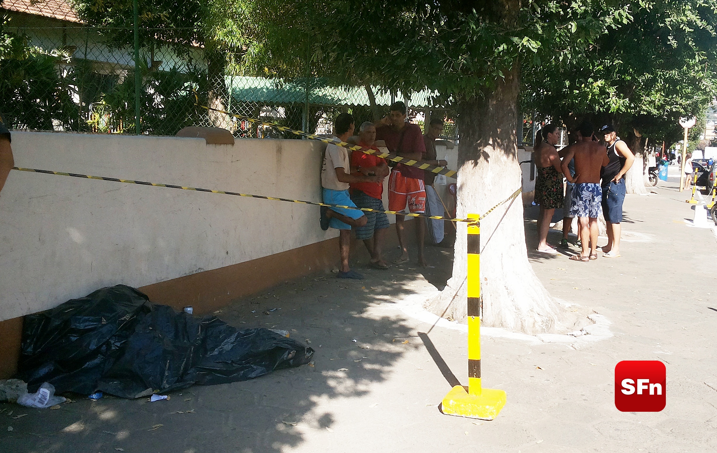 Corpo de aposentado parmanece na rua e parentes estão indignados – SF ... Corpo de aposentado parmanece na rua e parentes estão indignados – SF ...